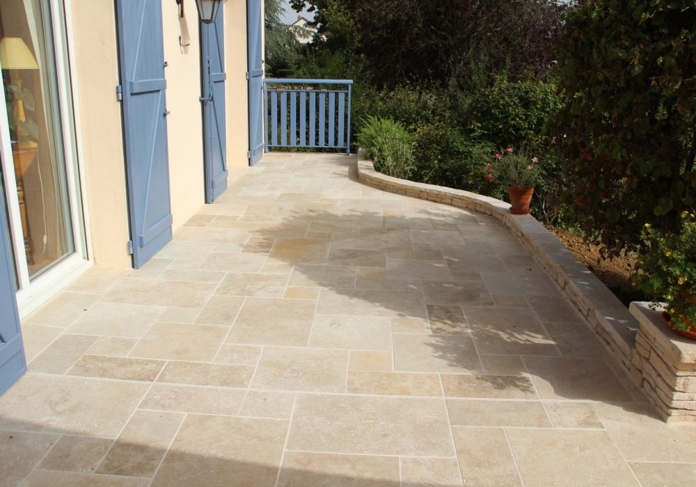 Création et aménagement de terrasses en pierre | Paysagiste à Chartres